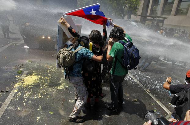 ¿por Qué Protesta Tanta Gente A La Vez Nueva Sociedad